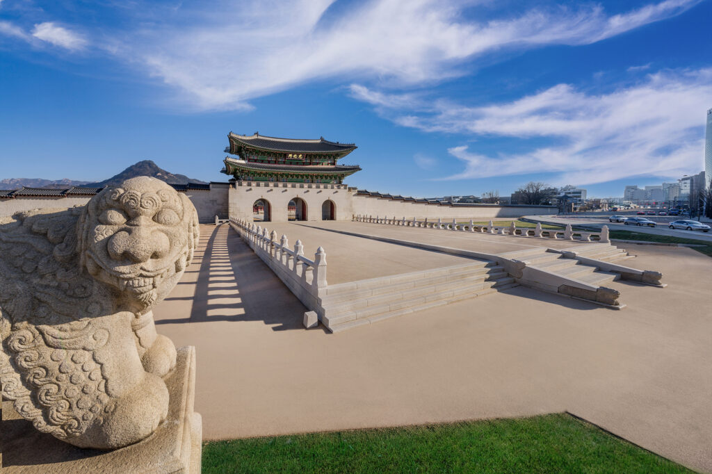 Exploring Gyeongbokgung Palace: A Glimpse into Korea's Royal Heritage ...